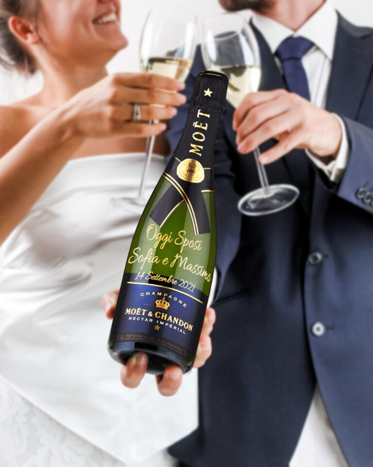 Champagne Moët & Chandon Personalizzato con Nomi Sposi - Idea Regalo ...